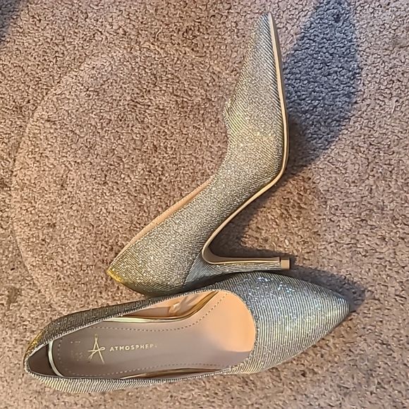 Atmosphere | Shoes | Gold Iridescent Heels | Poshmark